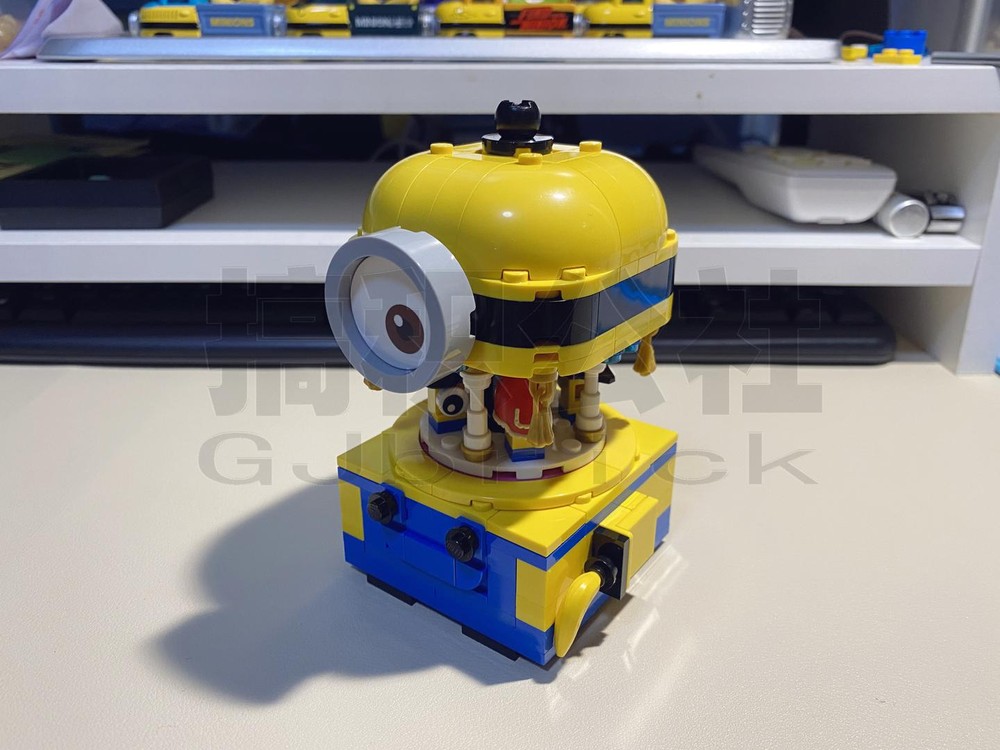 LEGO MOC Minions Carousel by Muxi | Rebrickable - Build with LEGO