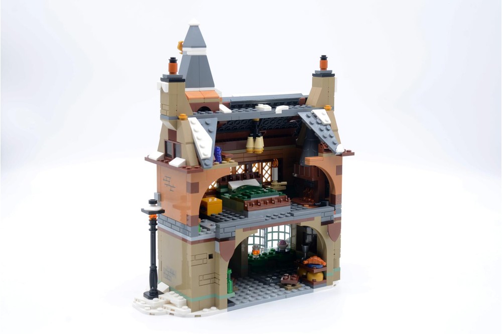 LEGO MOC Winter Village Old Inn // 76388 by Brickwood Creations ...