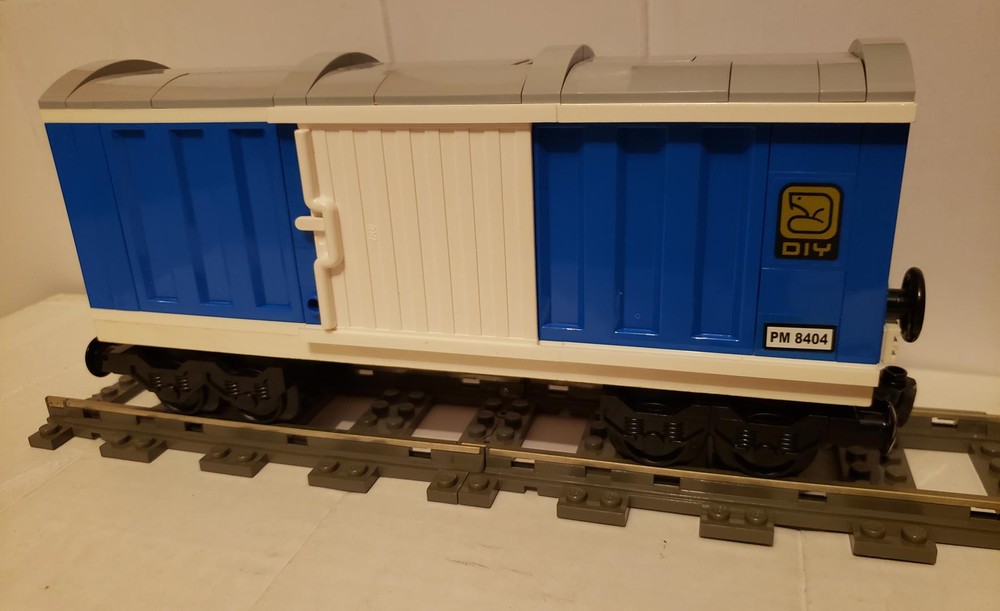 LEGO MOC Lightweight Boxcar by Rocket Racer318 | Rebrickable - Build ...