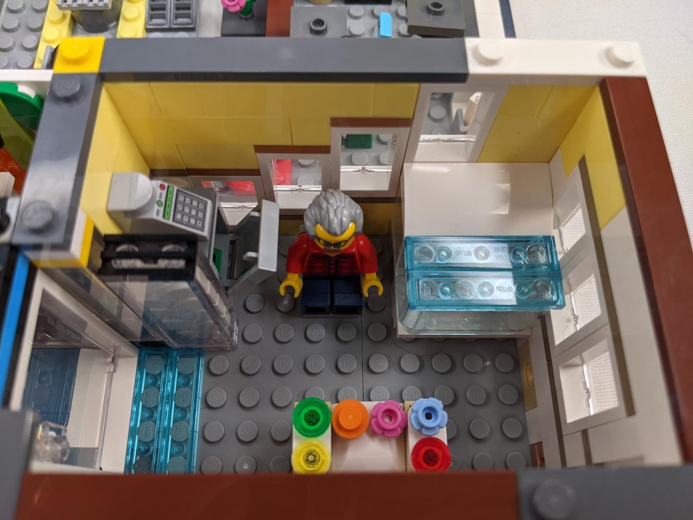 LEGO MOC Jim's Gym and Gems by 16 Brick City | Rebrickable - Build with ...