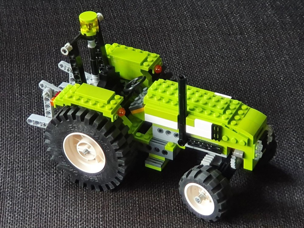 LEGO MOC green tractor by DKbricks | Rebrickable - Build with LEGO