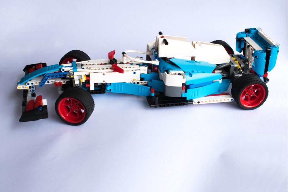 LEGO MOC 42077 Formula 1 car by jelo | Rebrickable - Build with LEGO