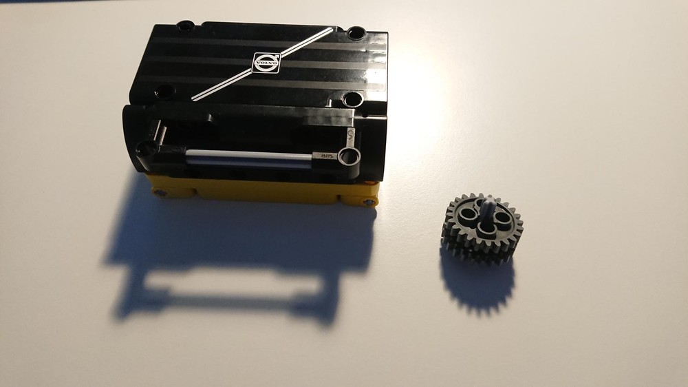 Lego Moc Spinning Top With Box By Gentle Godfather Rebrickable