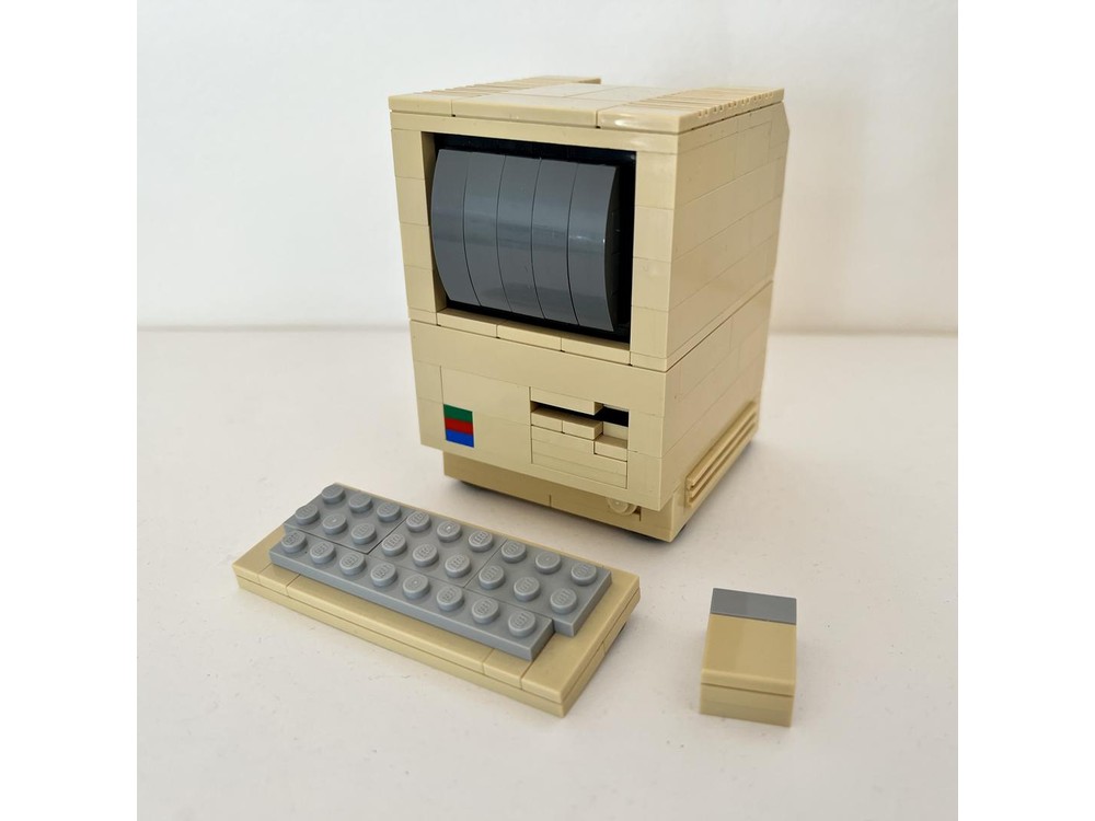 LEGO MOC Apple 1984 Macintosh by Celeri | Rebrickable - Build with LEGO LEGO MOC Apple 1984 Macintosh by Celeri | Rebrickable - Build with LEGO