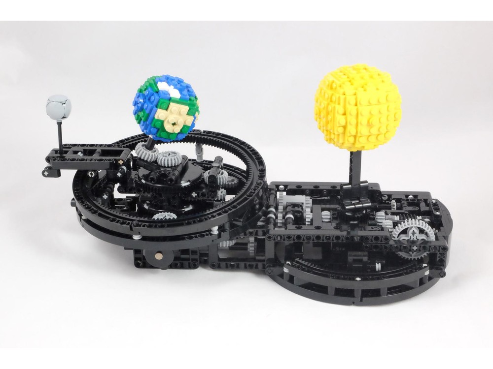 LEGO MOC Sun Earth Moon Orrery by marian | Rebrickable - Build with LEGO