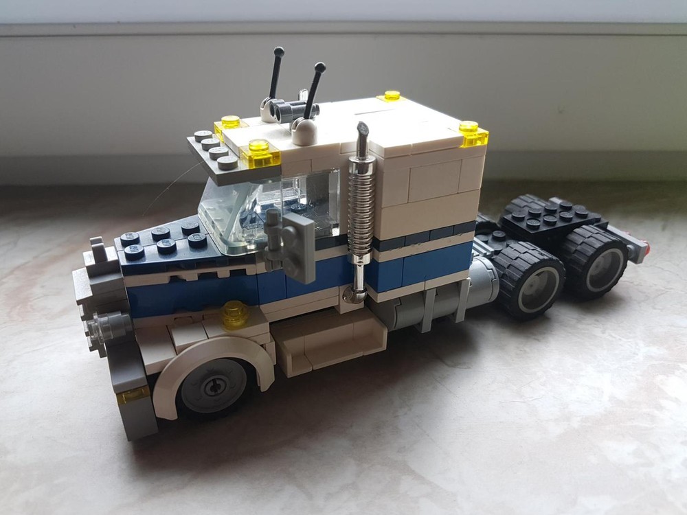 LEGO MOC Old Conventional Truck by Klemmbausteinmagie | Rebrickable ...