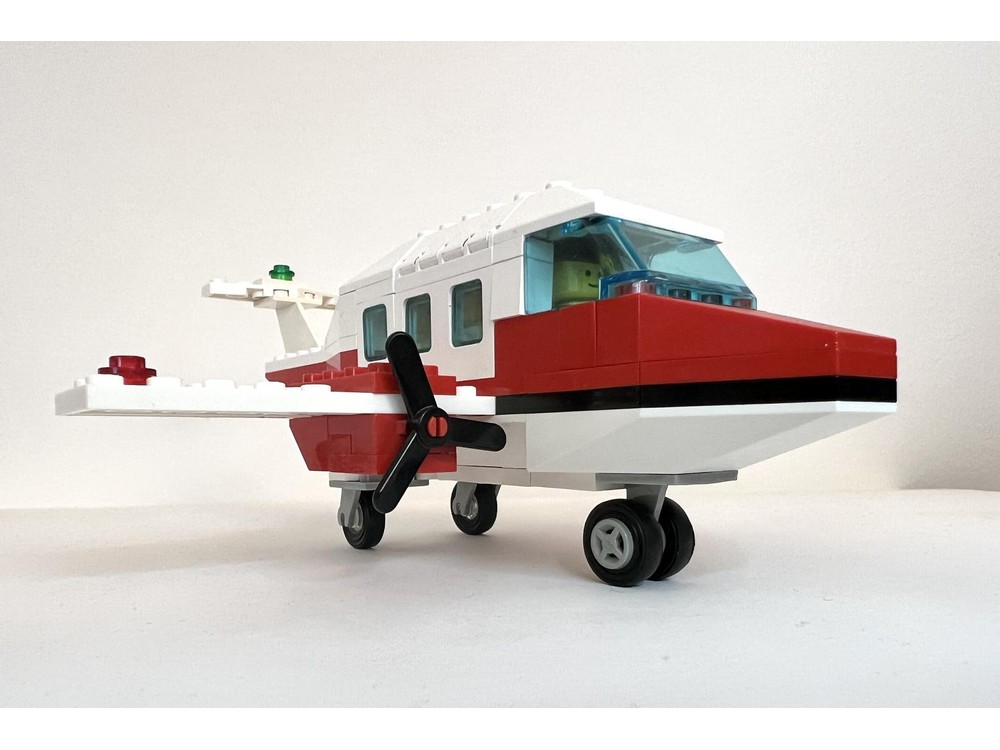 LEGO MOC Small Airplane by Celeri | Rebrickable - Build with LEGO
