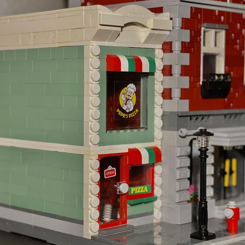 LEGO MOC Creator Expert Modular Building MOC by legobičas | Rebrickable - Build with LEGO