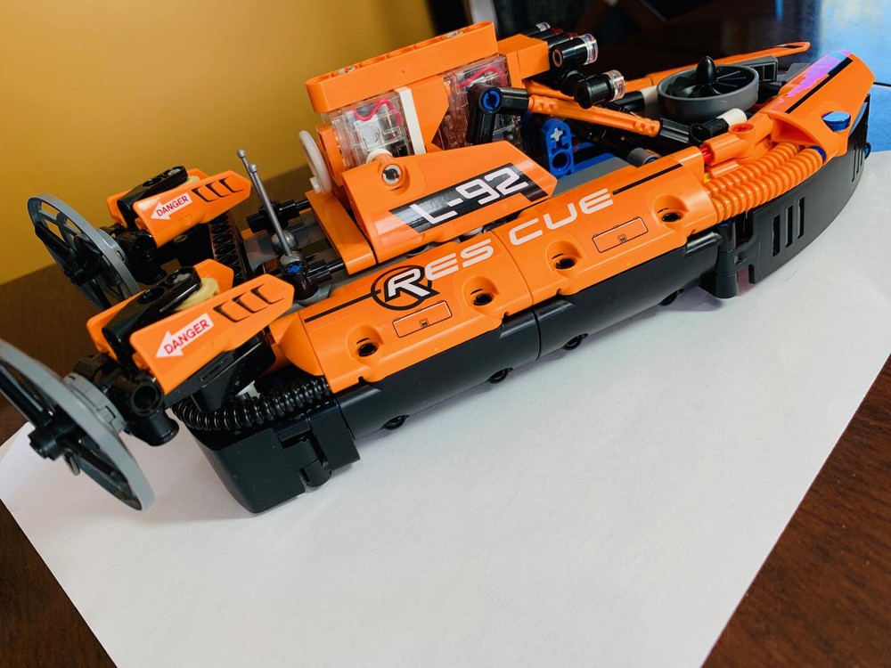 LEGO MOC LEGO 42120 Rescue Hovercraft Circuit Cubes motorization by ...