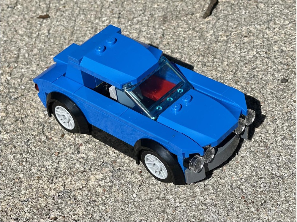 LEGO MOC Upsized Tuning Workshop by IBrickedItUp | Rebrickable - Build ...