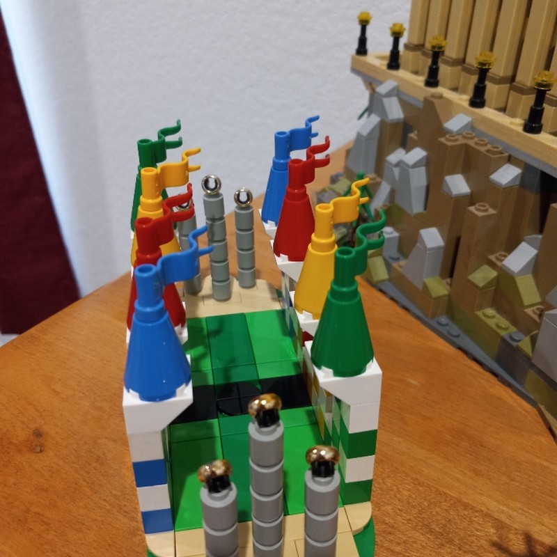 LEGO MOC Mini-Quidditch Pitch by radical_lucas | Rebrickable - Build ...