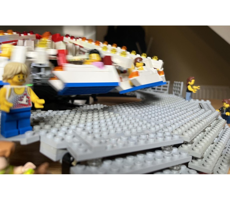 LEGO MOC Quasar Fairground Ride by Gdale | Rebrickable - Build with LEGO