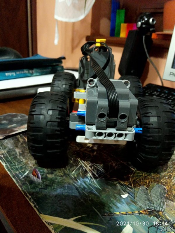 LEGO MOC 4x4 Articulated Off-roader Chassis by Benthelegoman ...
