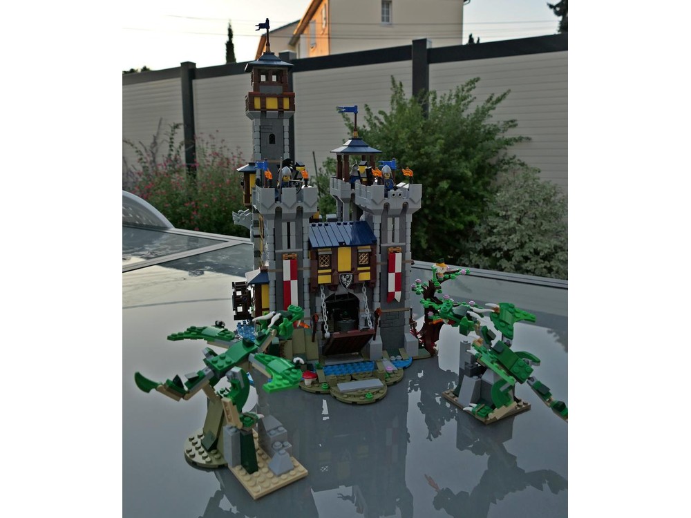 LEGO MOC Attack of the castle by the dragons by kermith72 | Rebrickable ...