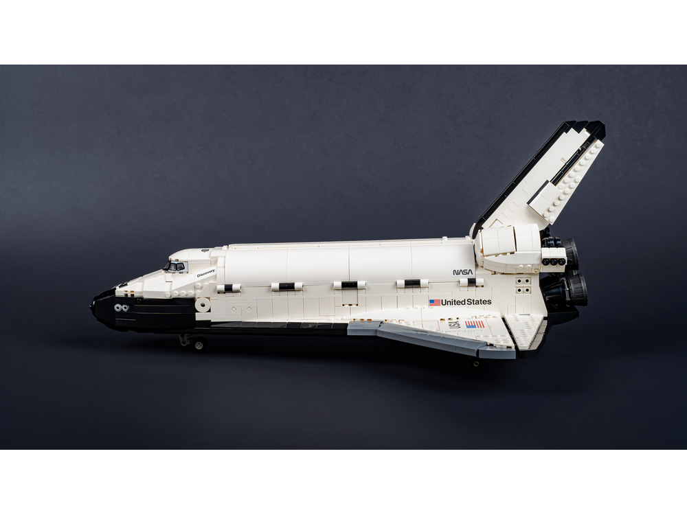 LEGO MOC Space Shuttle Discovery Fixes by Simon Lenz | Rebrickable ...