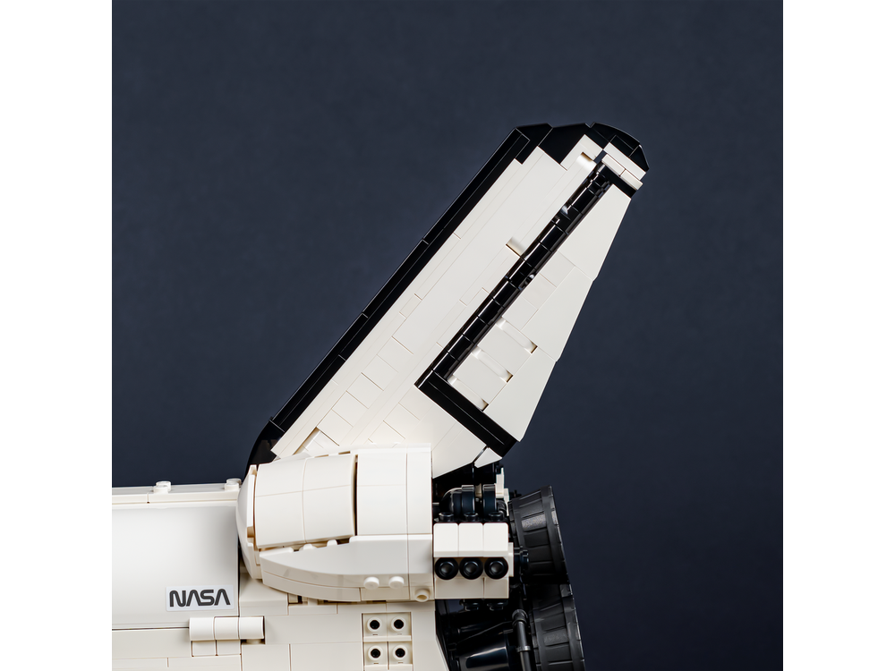 LEGO MOC Space Shuttle Discovery Fixes by Simon Lenz | Rebrickable ...