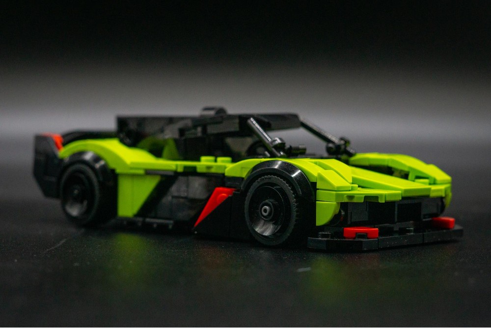 LEGO MOC Aston Martin Valkyrie AMR PRO by NV Carmocs | Rebrickable ...