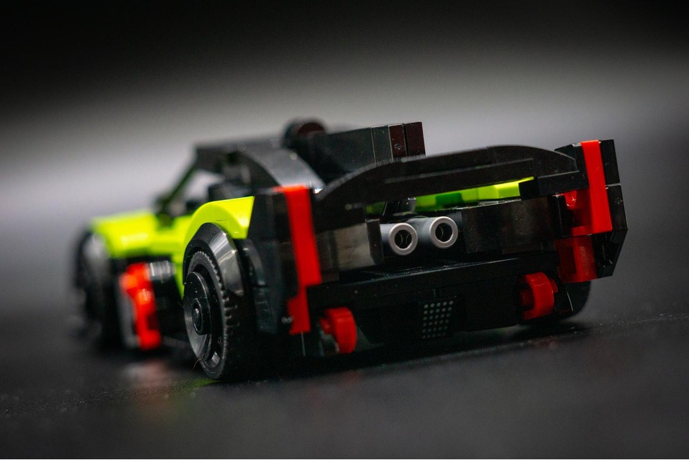 LEGO MOC Aston Martin Valkyrie AMR PRO by NV Carmocs | Rebrickable ...