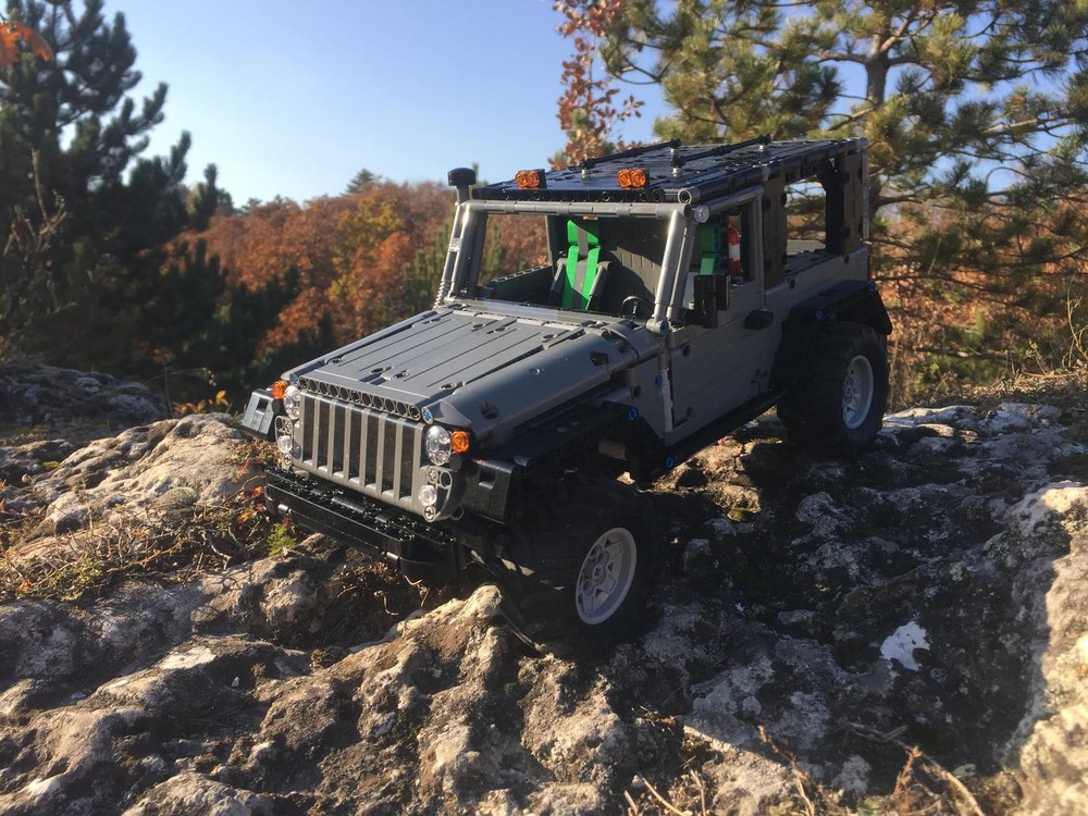 LEGO MOC 42129 C model - Jeep Wrangler by gyenesvi | Rebrickable ...