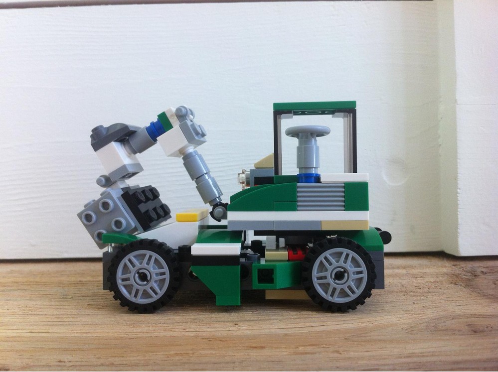 LEGO MOC-9293 31056 Minifigure Scale Digger by Turbo8702 | Rebrickable ...