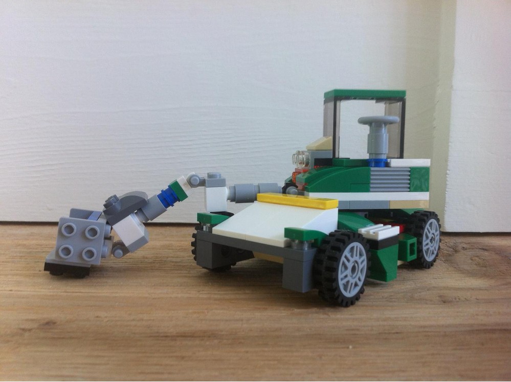LEGO MOC-9293 31056 Minifigure Scale Digger by Turbo8702 | Rebrickable ...