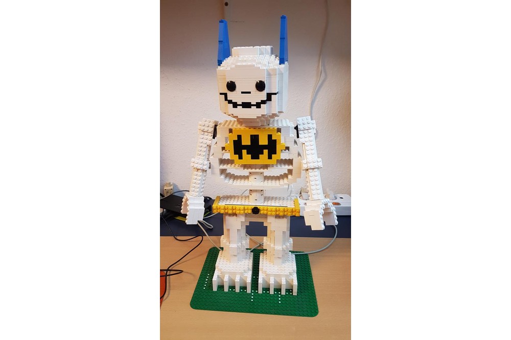 LEGO MOC Big Sculpture Skeleton by dirk81 | Rebrickable - Build with LEGO
