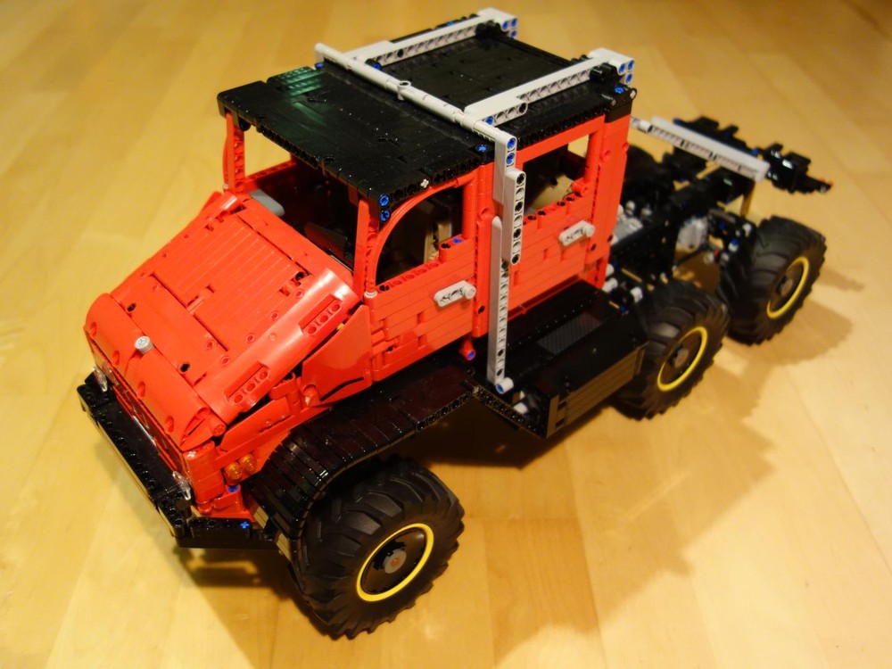 LEGO MOC Unimog 6x6 trial truck by Filbert | Rebrickable - Build with LEGO