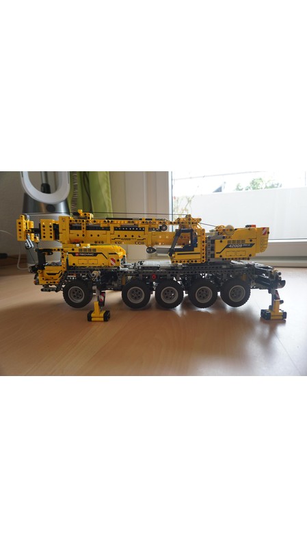 LEGO MOC 42009 bigger feet by silvio.tristram | Rebrickable - Build ...