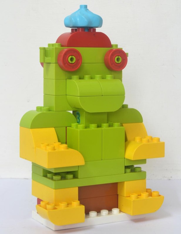 LEGO MOC Monkey by Dr. Vishnu Manohar | Rebrickable - Build with LEGO