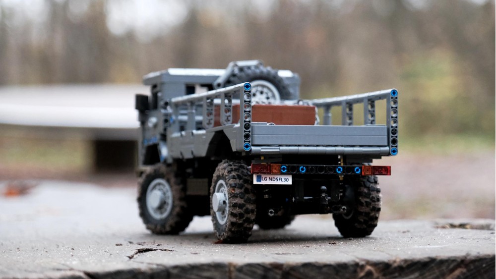 LEGO MOC GAZ-66 by legendsofleo | Rebrickable - Build with LEGO
