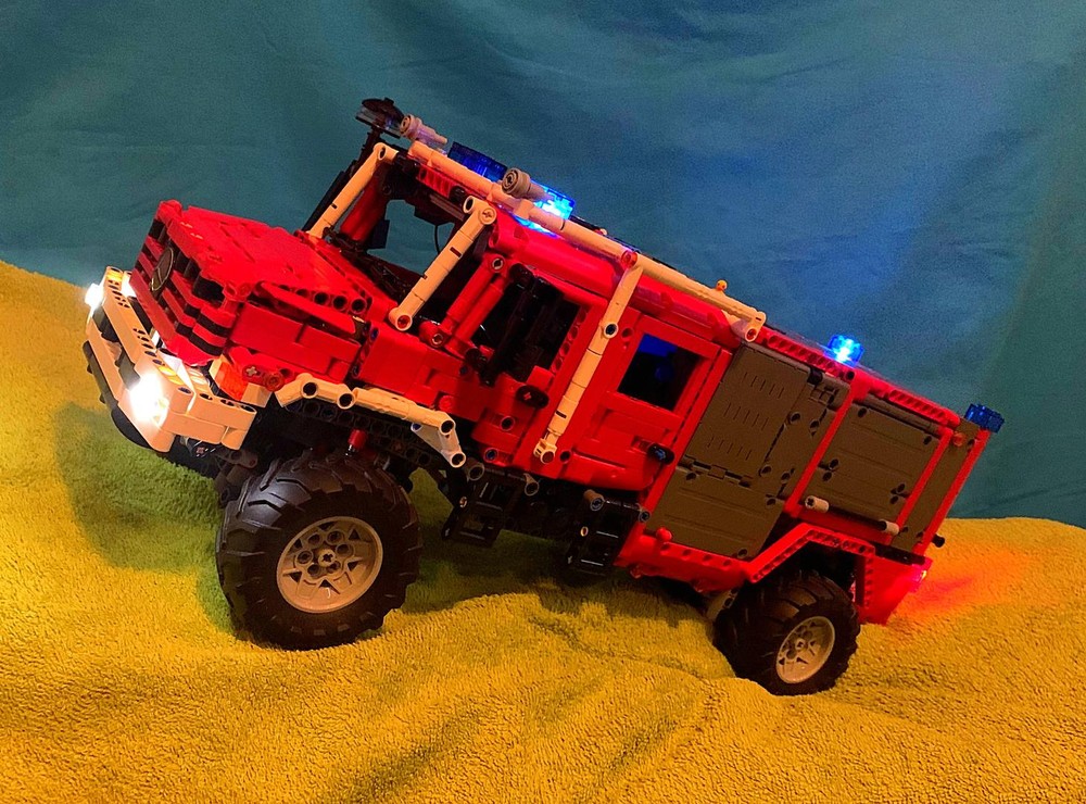 LEGO MOC Fire Truck Zetros by Target86 | Rebrickable - Build with LEGO