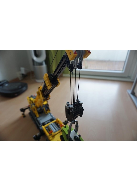 LEGO MOC Hook with 4 Strings (e.g. for 42009) by silvio.tristram ...