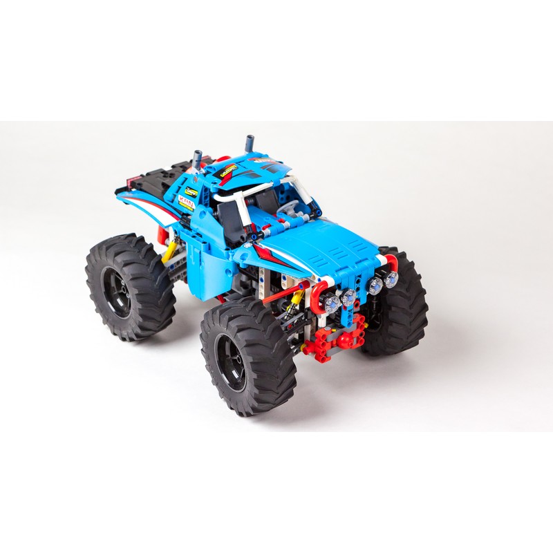LEGO MOC 4x4 Extreme Offroader (42077 alternate) by klimax ...