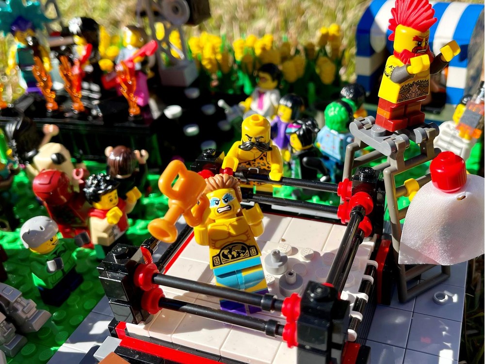 LEGO MOC Backyard Music Festival by IBrickedItUp | Rebrickable - Build ...