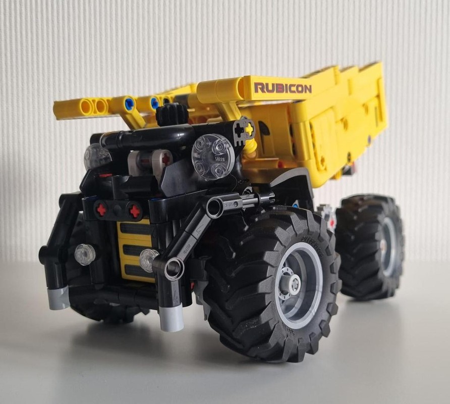 LEGO MOC 42122 alternate - Rubicon mining truck by tgbdz | Rebrickable ...