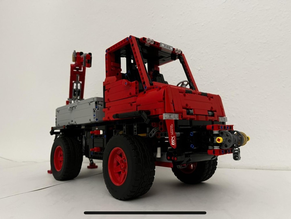 LEGO MOC 42082 model c - Unimog Truck by the_lego_technic_channel ...