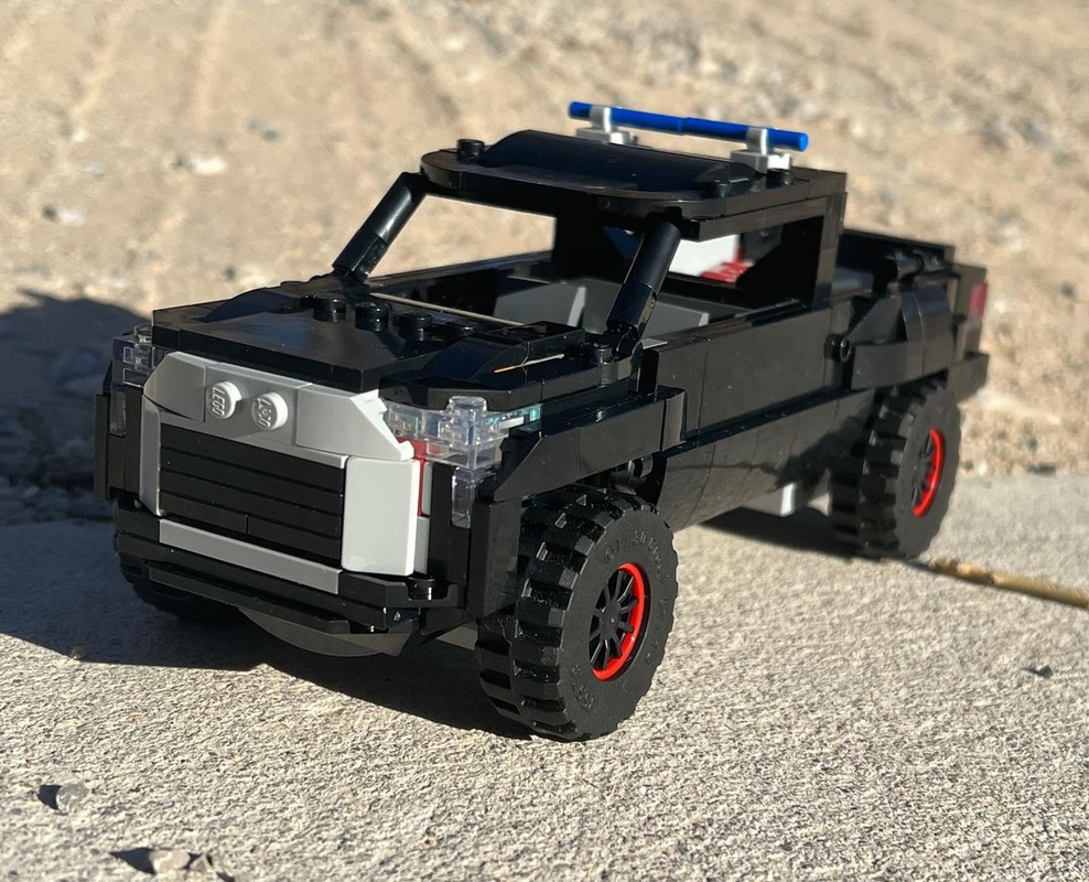LEGO MOC 2022 Toyota Tundra TRD Pro 76905 by Turbo8702 | Rebrickable ...