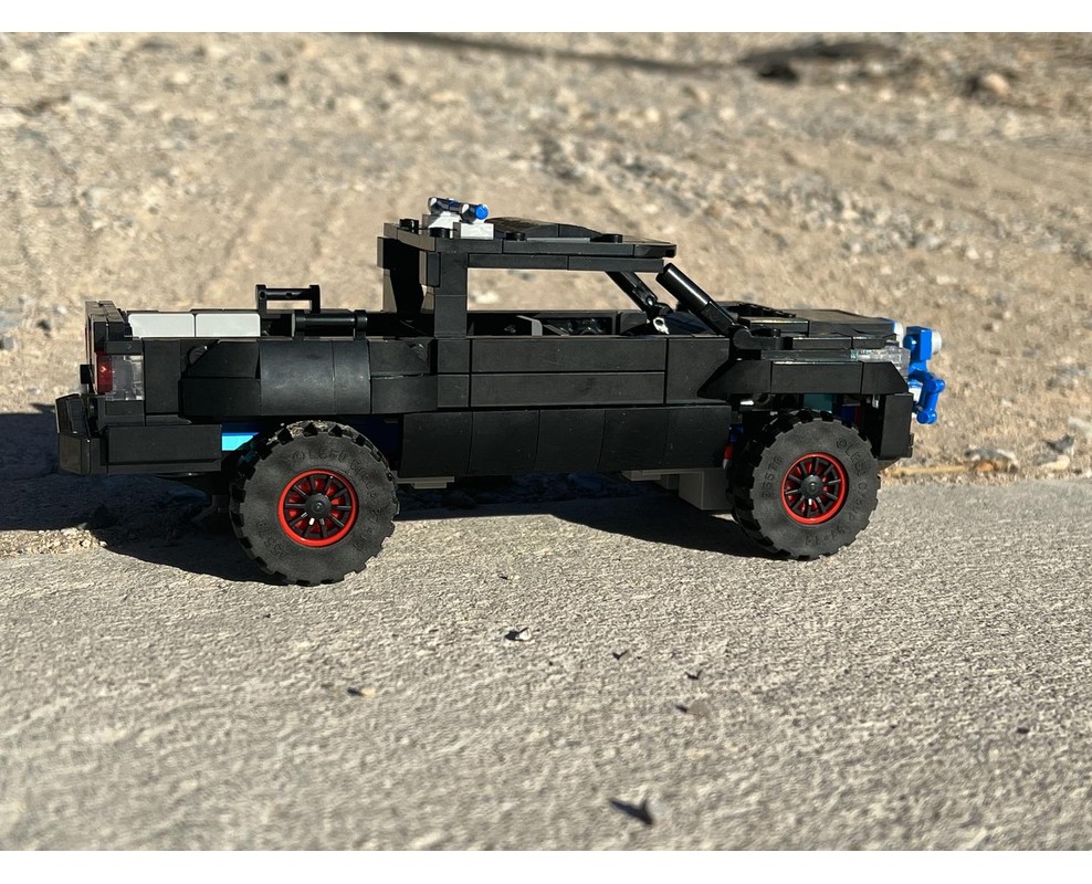 LEGO MOC 2022 Toyota Tundra TRD Pro 76905 by Turbo8702 | Rebrickable ...