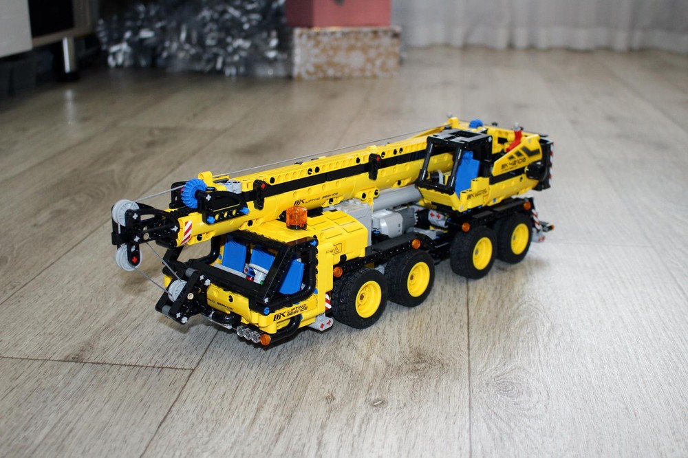 LEGO MOC 42108 Motorized by vareliy | Rebrickable - Build with LEGO
