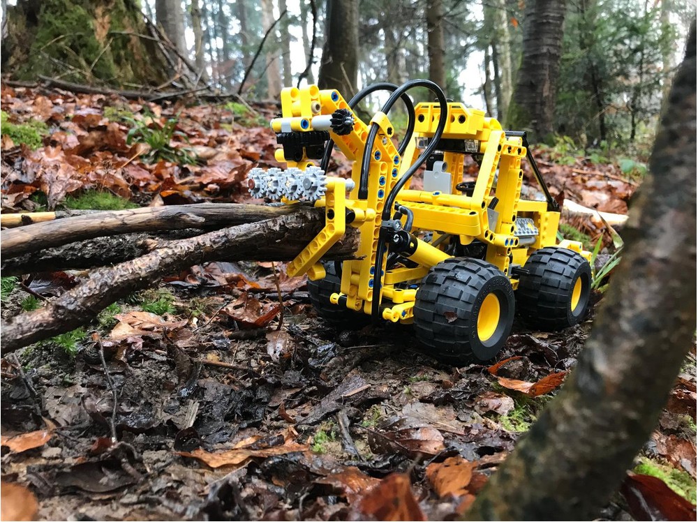 LEGO MOC John Deere 548G Pneumatic Log Skidder by Mani91 | Rebrickable ...