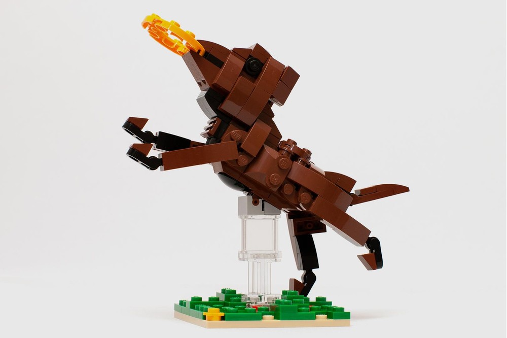 LEGO MOC Frisbee Dog by timeremembered | Rebrickable - Build with LEGO