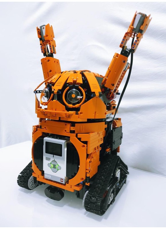 LEGO MOC Bobby by fmr92 | Rebrickable - Build with LEGO