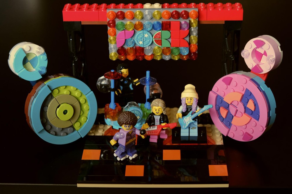 LEGO MOC Outdoor Stage by MusicalApricot | Rebrickable - Build with LEGO