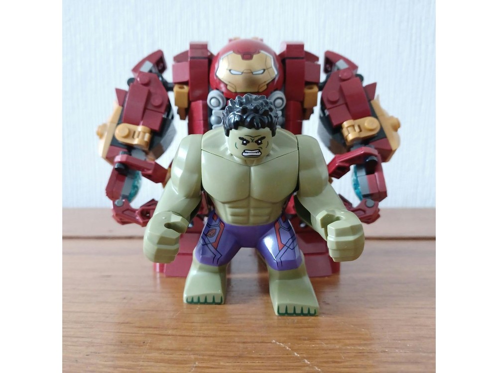 LEGO MOC Tiny Hulkbuster by MrTarproman | Rebrickable - Build with LEGO