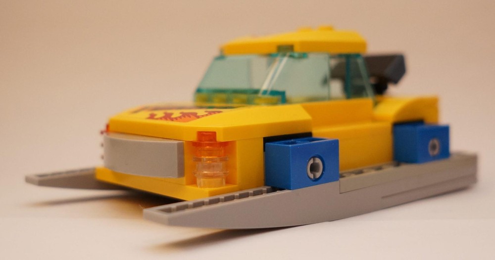 LEGO MOC Large car convertible to snow ride by jingl3s | Rebrickable ...