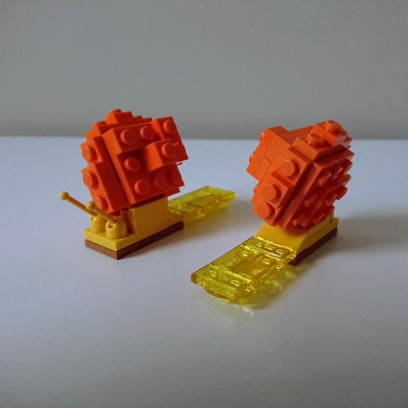 LEGO MOC Giant Orange Snail by upawelek | Rebrickable - Build with LEGO