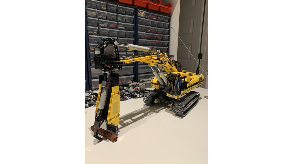 LEGO MOC Ultimate 8043 Demolition Shear by laouaistechnic | Rebrickable ...