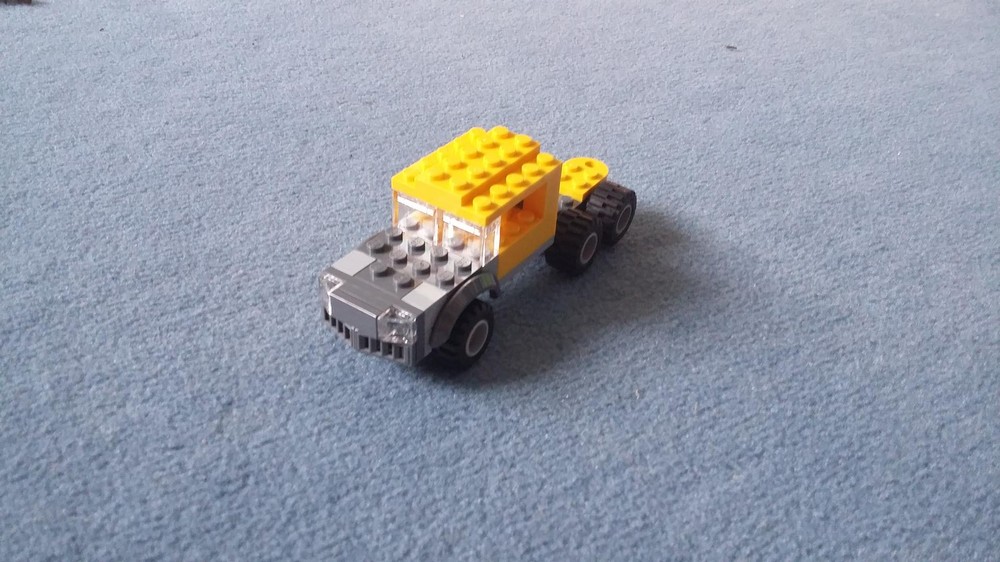 LEGO MOC Yellow Truck by JetCoder | Rebrickable - Build with LEGO