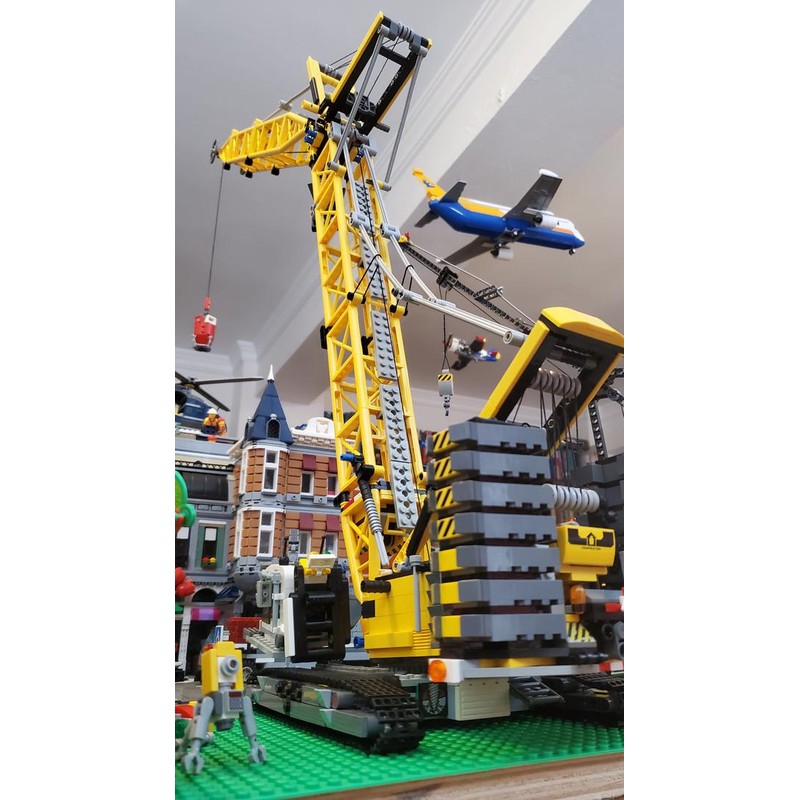 LEGO MOC Crawler Crane Luffing Jib by Brickingston | Rebrickable ...