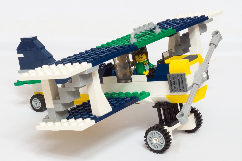 LEGO MOC 31052 Biplane by apparat | Rebrickable - Build with LEGO